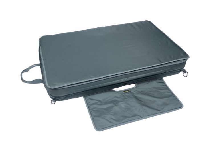 ProCare Inflatable Unhooking Mat – RidgeMonkey®
